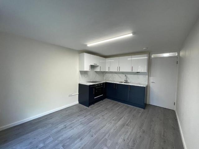 2 Bed Flat, Slaithwaite Road, SE13