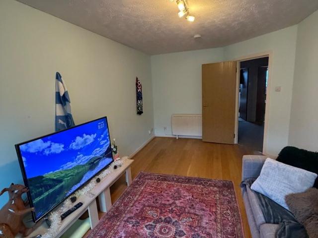 2 Bed Flat, Slateford Road, EH11