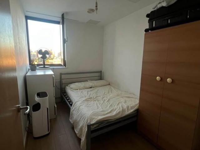 2 Bed Flat, Somerset Place, SW2