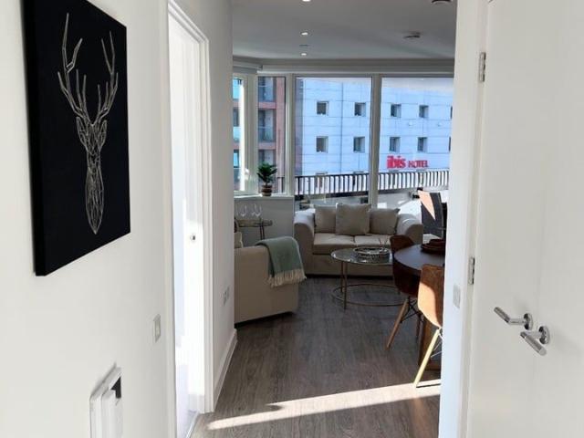 2 Bed Flat, South Way, HA9
