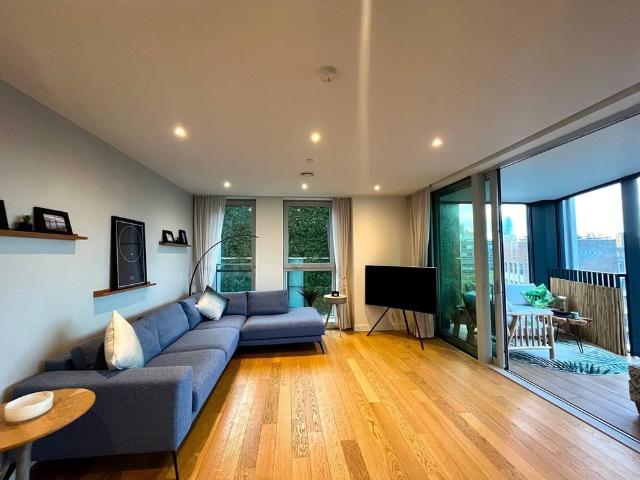 2 Bed Flat, Southwark Bridge Road, SE1