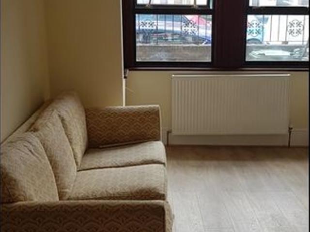 2 Bed Flat, Tudor Road, E6