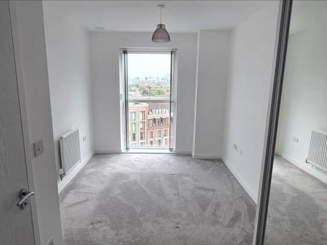 2 Bed Flat, Tabbard Apartments, W3