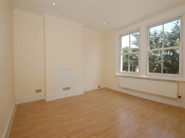 2 Bed Flat, Tannsfeld Road, SE26