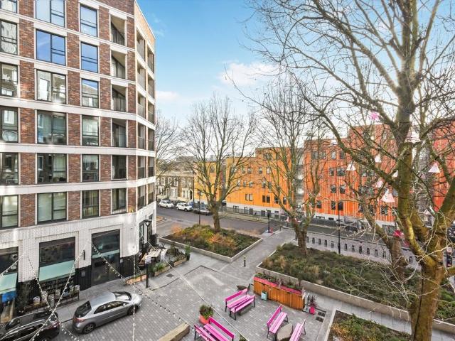 2 Bed Flat, Tarling House, SE17
