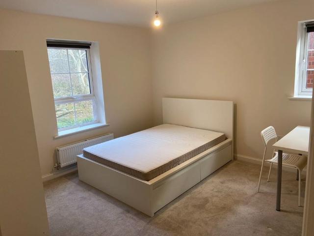 2 Bed Flat, Tawny Grove, CV4