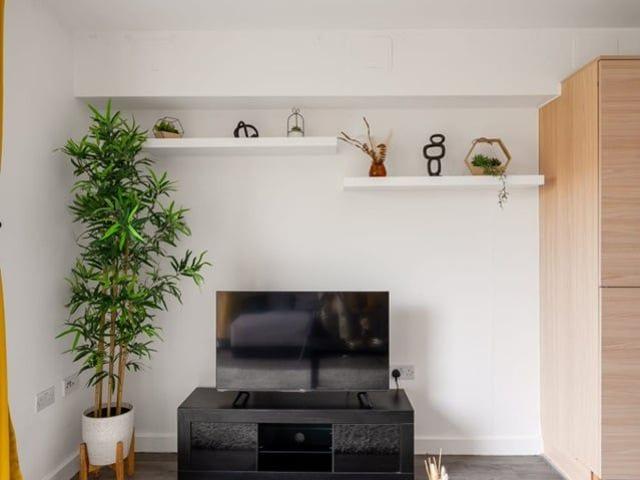 2 Bed Flat, Tean House, RG2