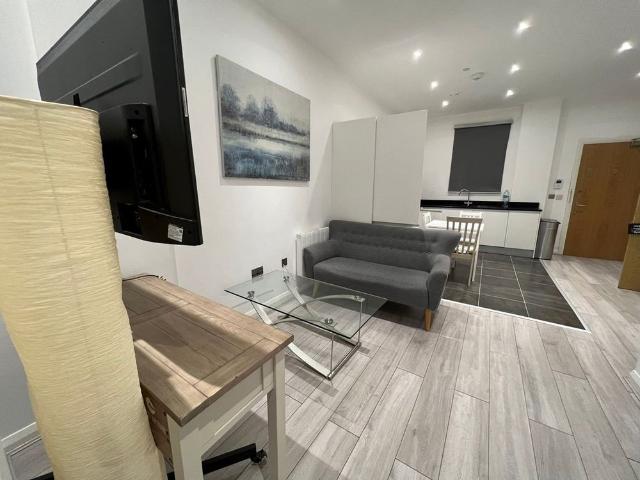 2 Bed Flat, The Co Operative Building, CV1