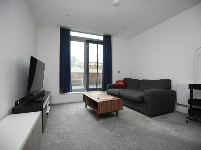 2 Bed Flat, The Co Operative Building, CV1