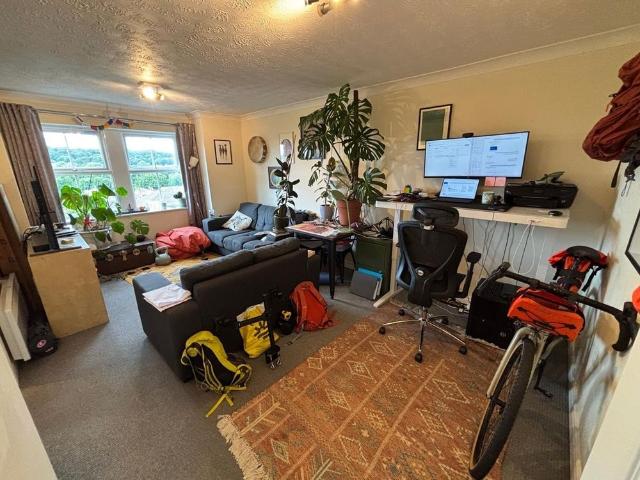 2 Bed Flat, The Cricketers, LS5