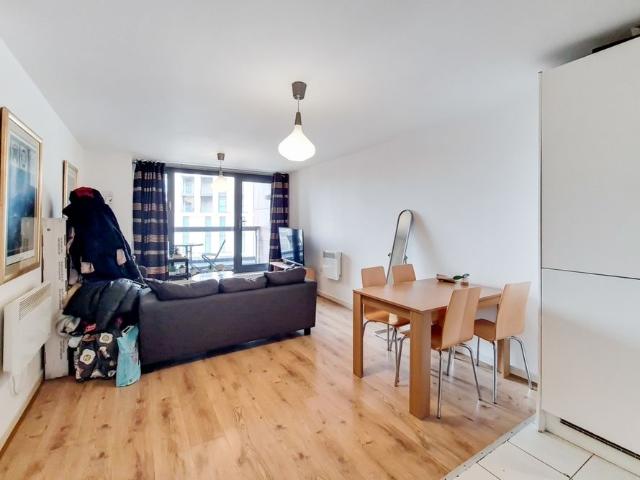 2 Bed Flat, The Sphere, E16
