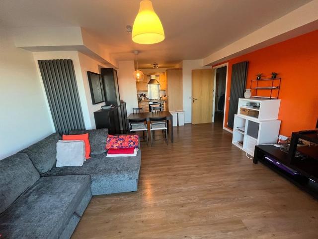 2 Bed Flat, Thorntreeside, EH6