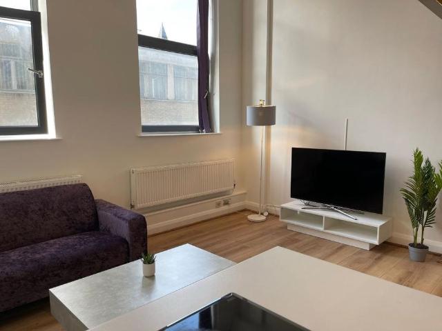 2 Bed Flat, Thurland St, NG1