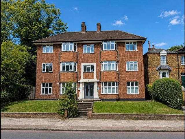2 Bed Flat, Thurleigh House, SE21