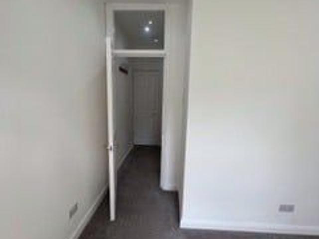 2 Bed Flat, Thurlestone Road, SE27