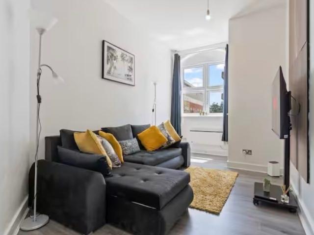 2 Bed Flat, Time House, LE1