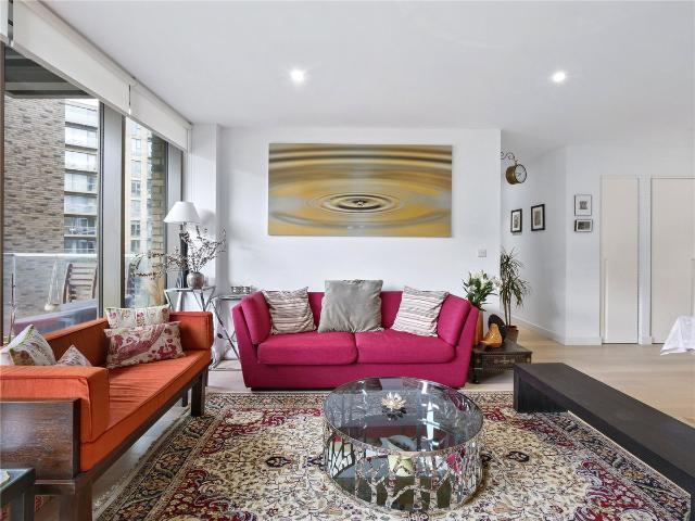 2 bed Flat To Let