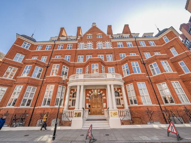 2 bed Flat To Let