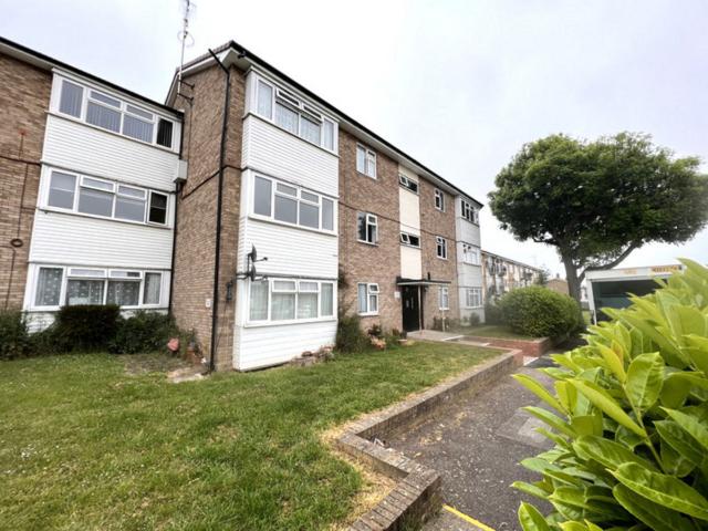 2 bed Flat To Let