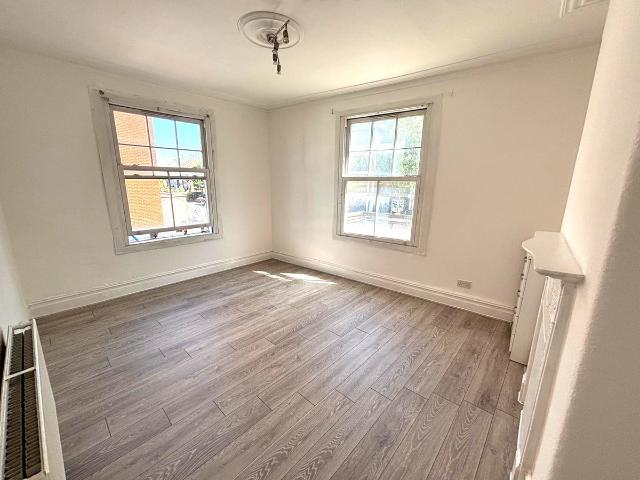 2 bed Flat To Let
