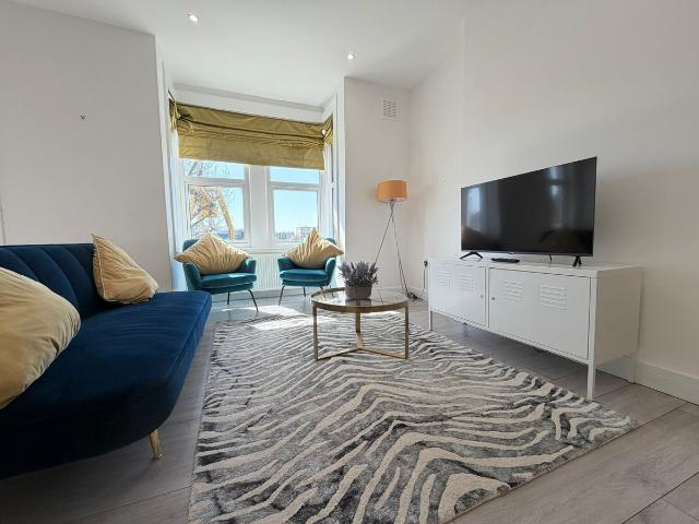 2 bed Flat To Let