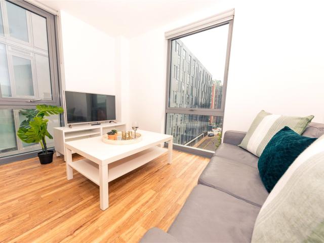 2 bed flat to let in Liverpool