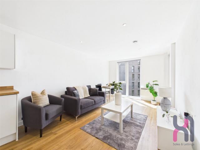 2 bed flat to let in Manchester