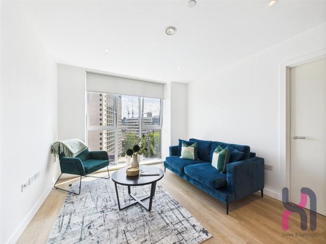 2 bed flat to let in Manchester