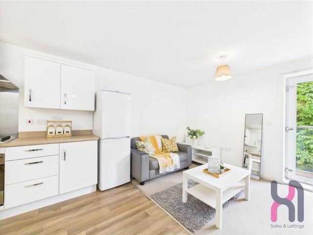 2 bed flat to let in Manchester