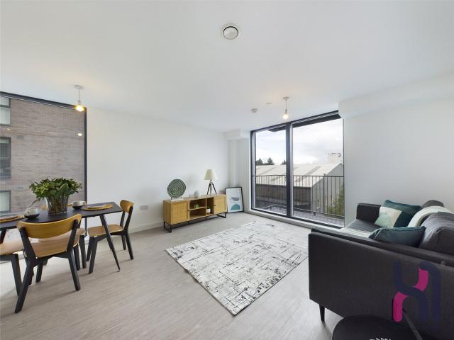 2 bed flat to let in Manchester