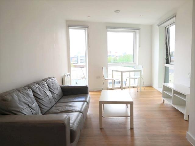 2 bed flat to let in Manchester