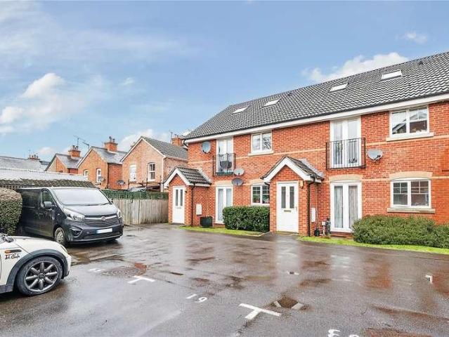 2 bed flat to rent