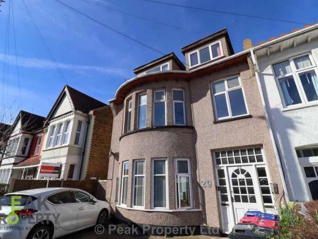 2 bed flat to rent