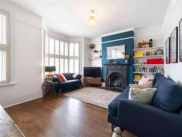 2 bed flat to rent