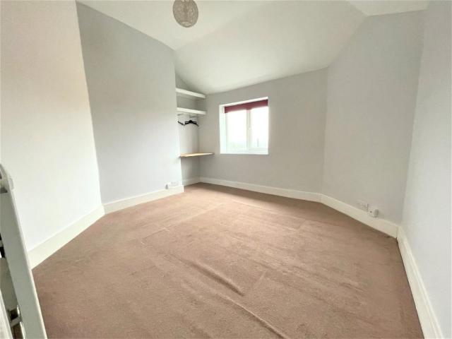 2 bed flat to rent