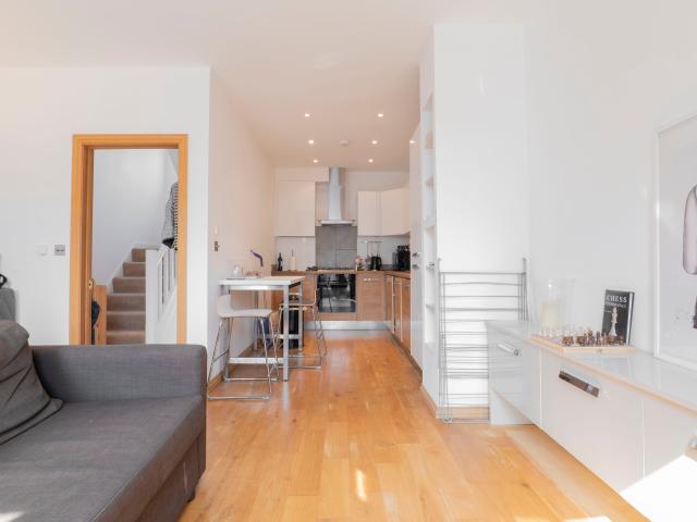 2 bed flat to rent