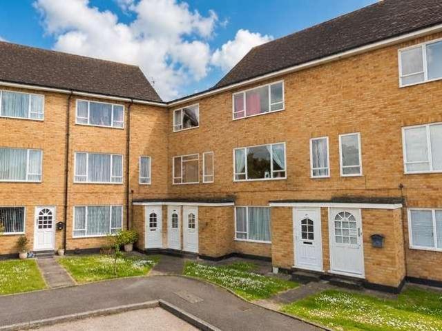 2 bed flat to rent