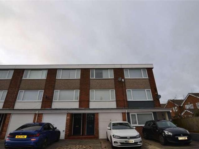 2 bed flat to rent