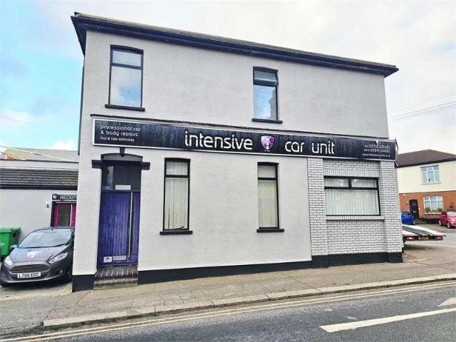 2 bed flat to rent
