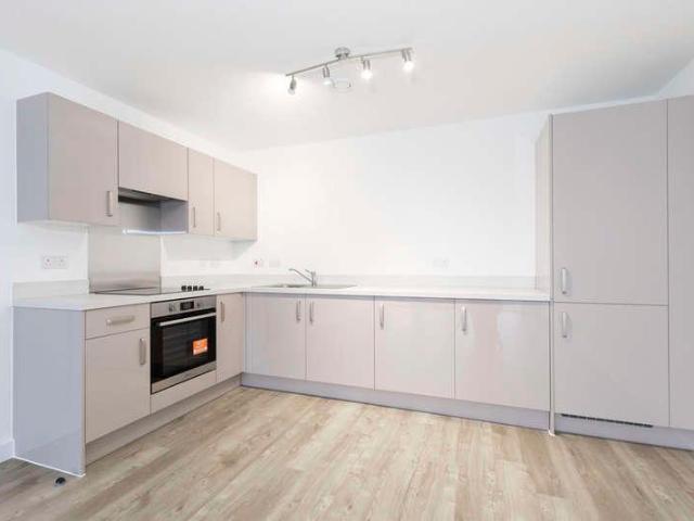 2 bed flat to rent