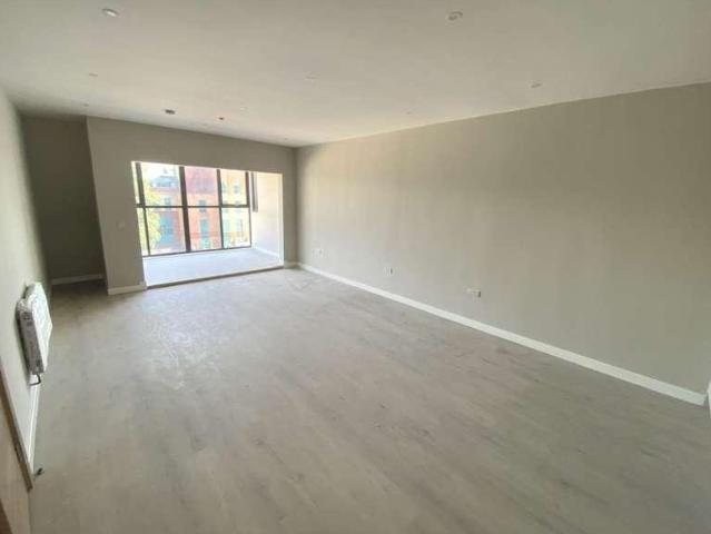 2 bed flat to rent