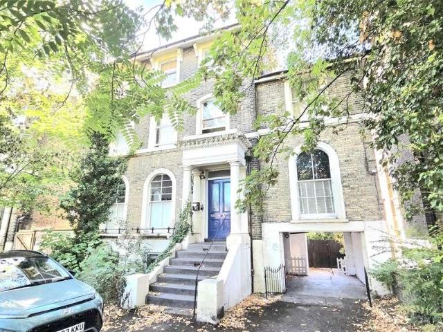 2 bed flat to rent