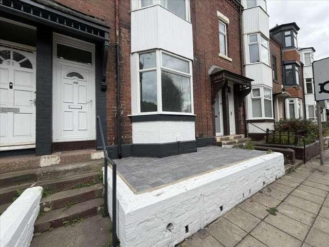 2 bed flat to rent