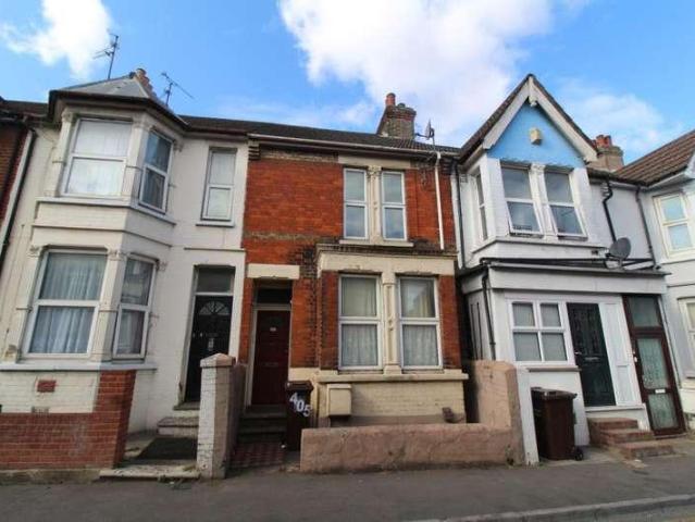 2 bed flat to rent