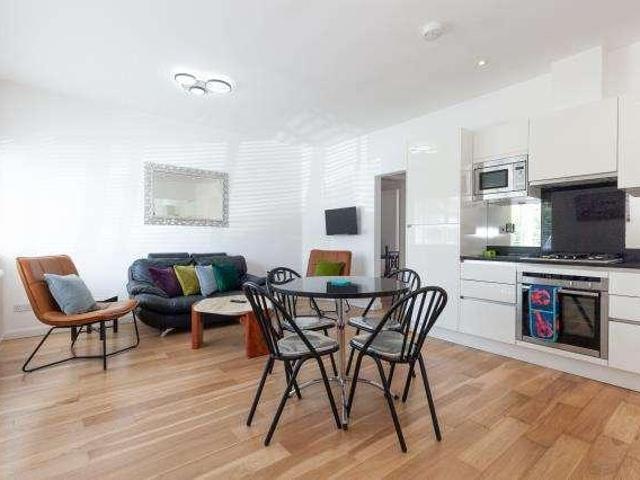 2 bed flat to rent