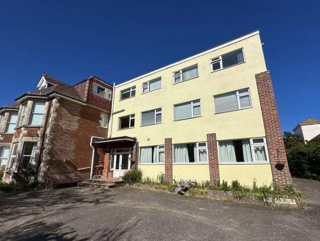 2 bed flat to rent