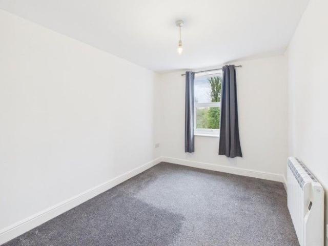 2 BED Flat To rent