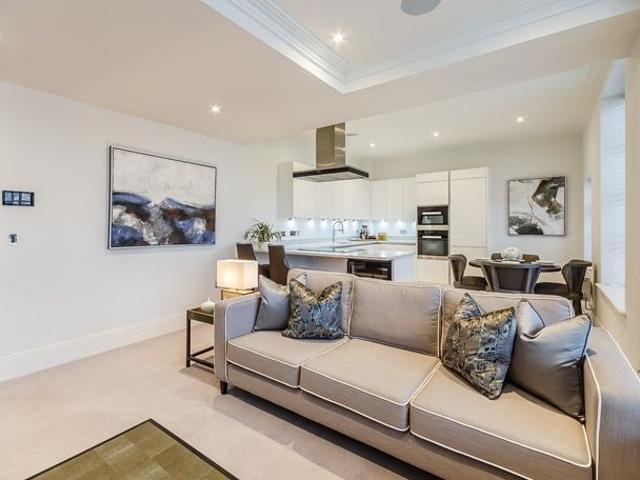 2 bed flat to rent