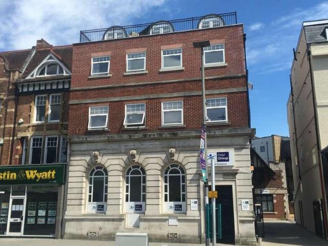 2 bed flat to rent