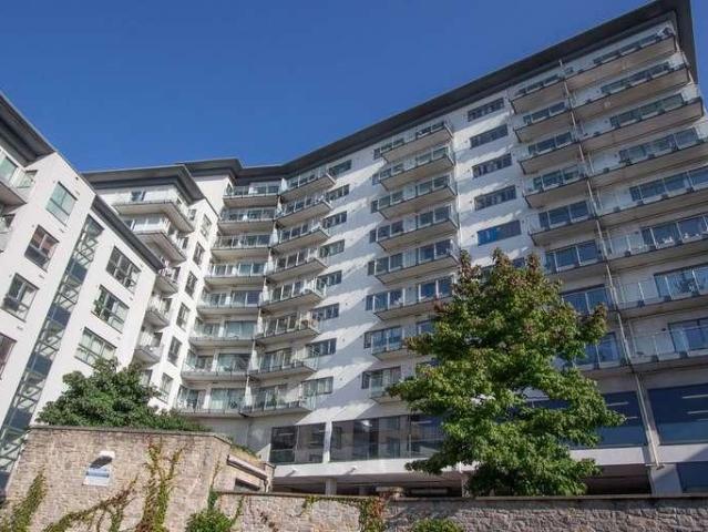 2 bed flat to rent